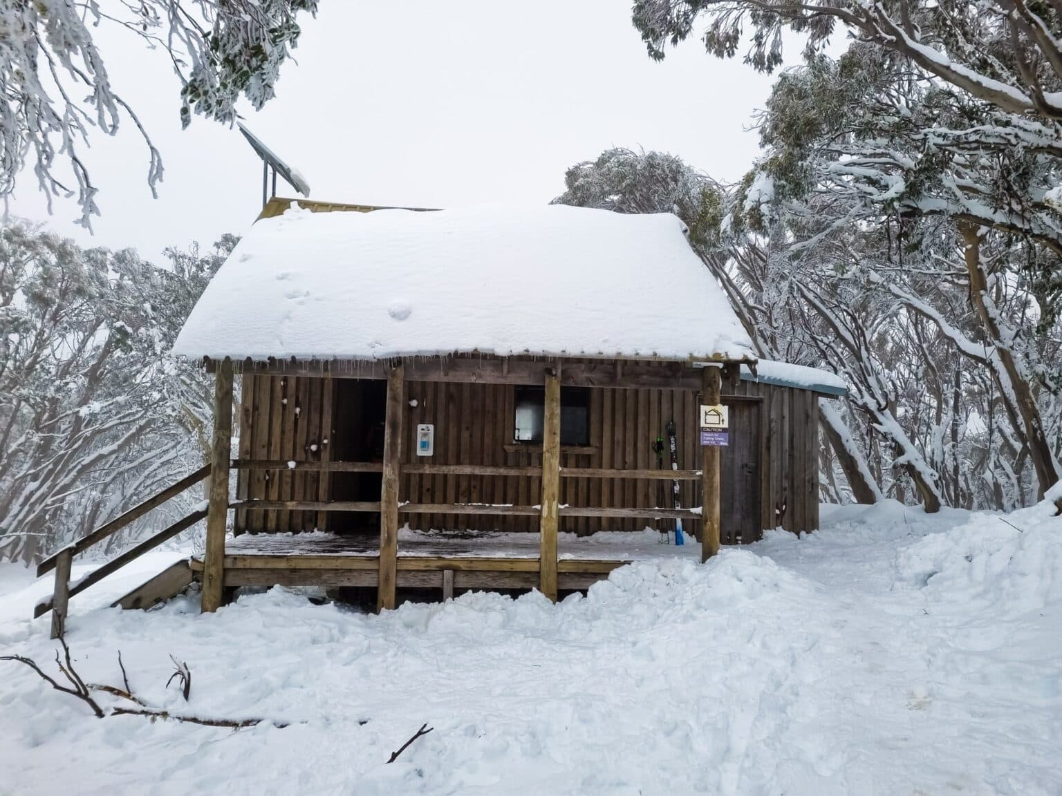 Where To Go Beginner Snow Camping in Victoria | Travelling Tam