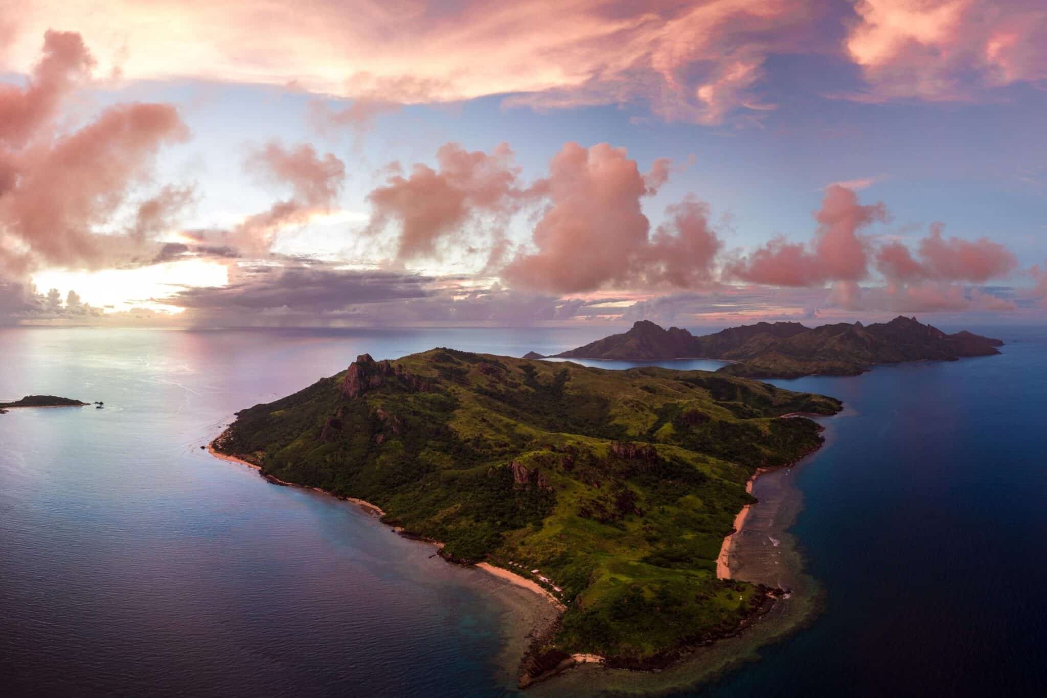 An Awesome 10 Day Yasawa Islands Itinerary | Travelling Tam