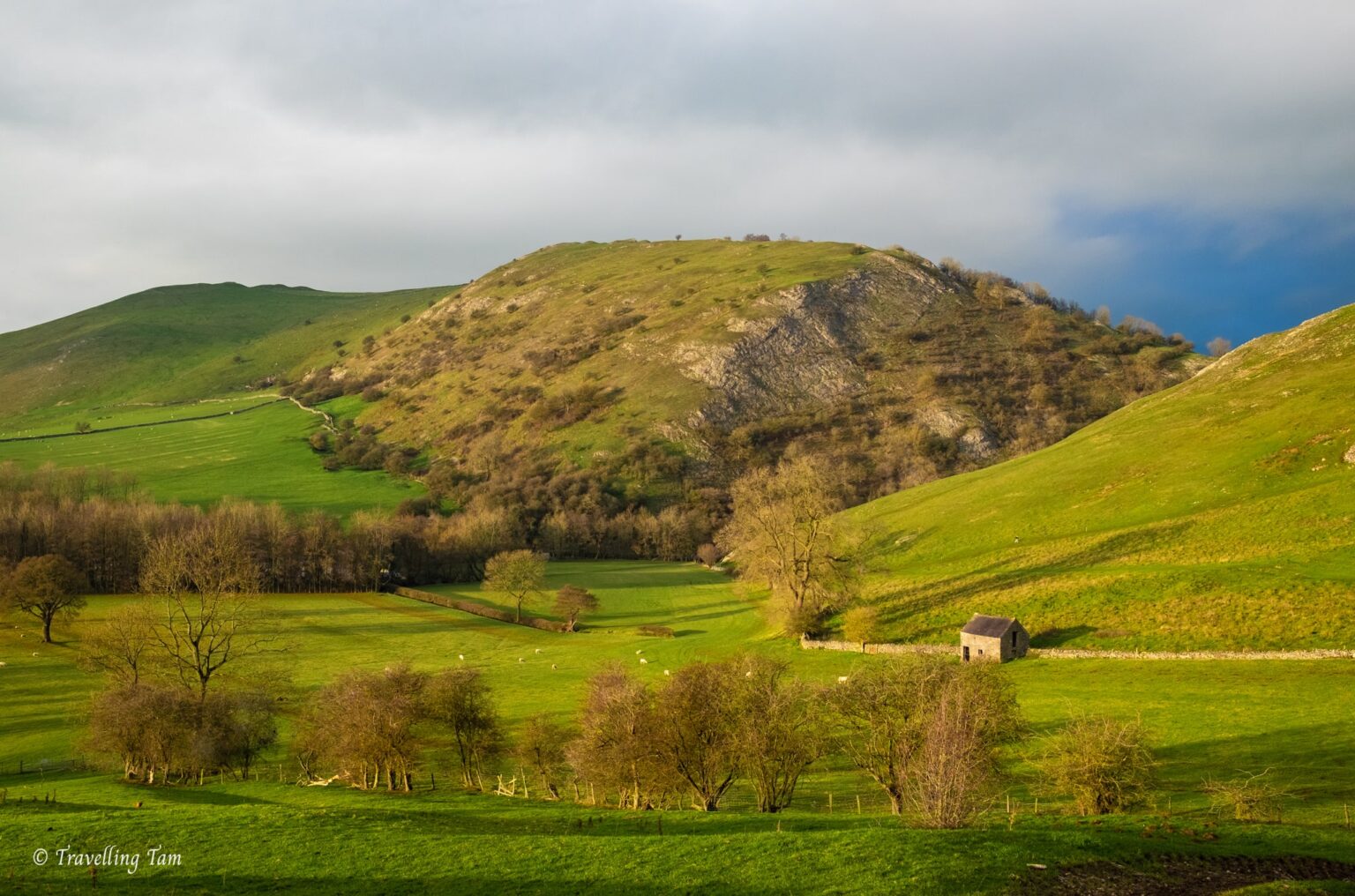 A Day Trip to Ilam: the Prettiest Village in Staffordshire | Travelling Tam